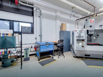 School of Architecture & Design - Plastics Lab